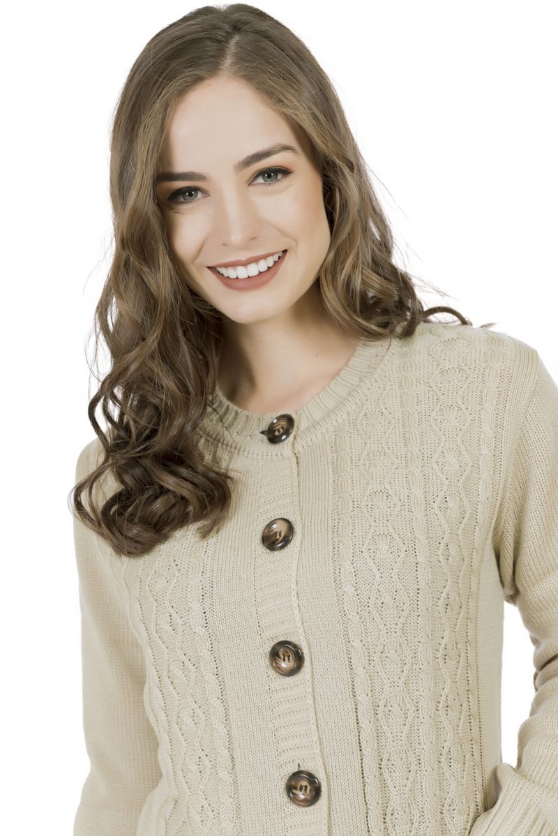 Sueter grueso de bolsas integradas con botones | LOANA Sitio Mayoreo